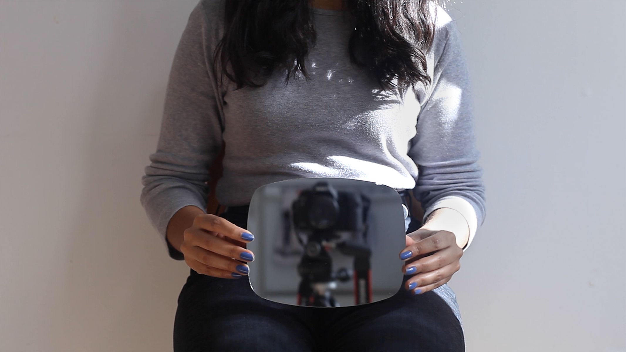 Artist's Archive: Annotations in the Form of Mirrors